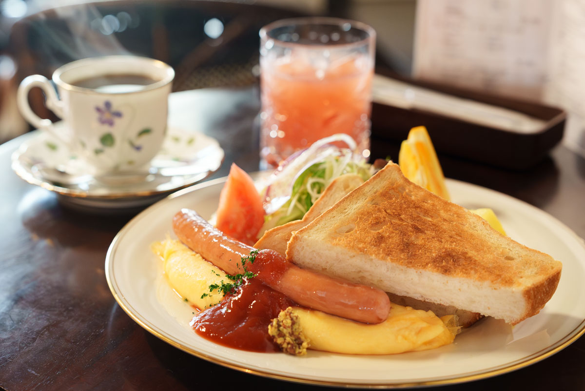 Cafe Januaryでモーニング！メニューを写真で紹介 - 旅とカメラ